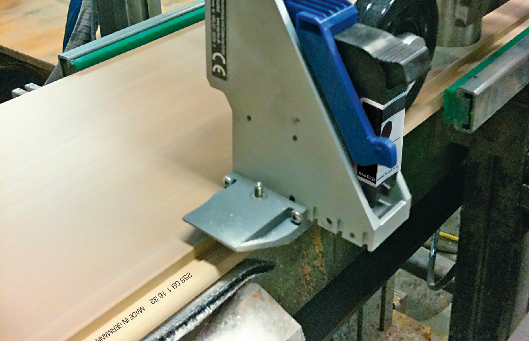 Marking for the wood industry