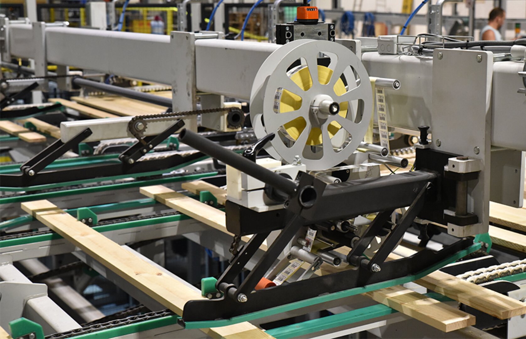 Wood labeling for the wood industry