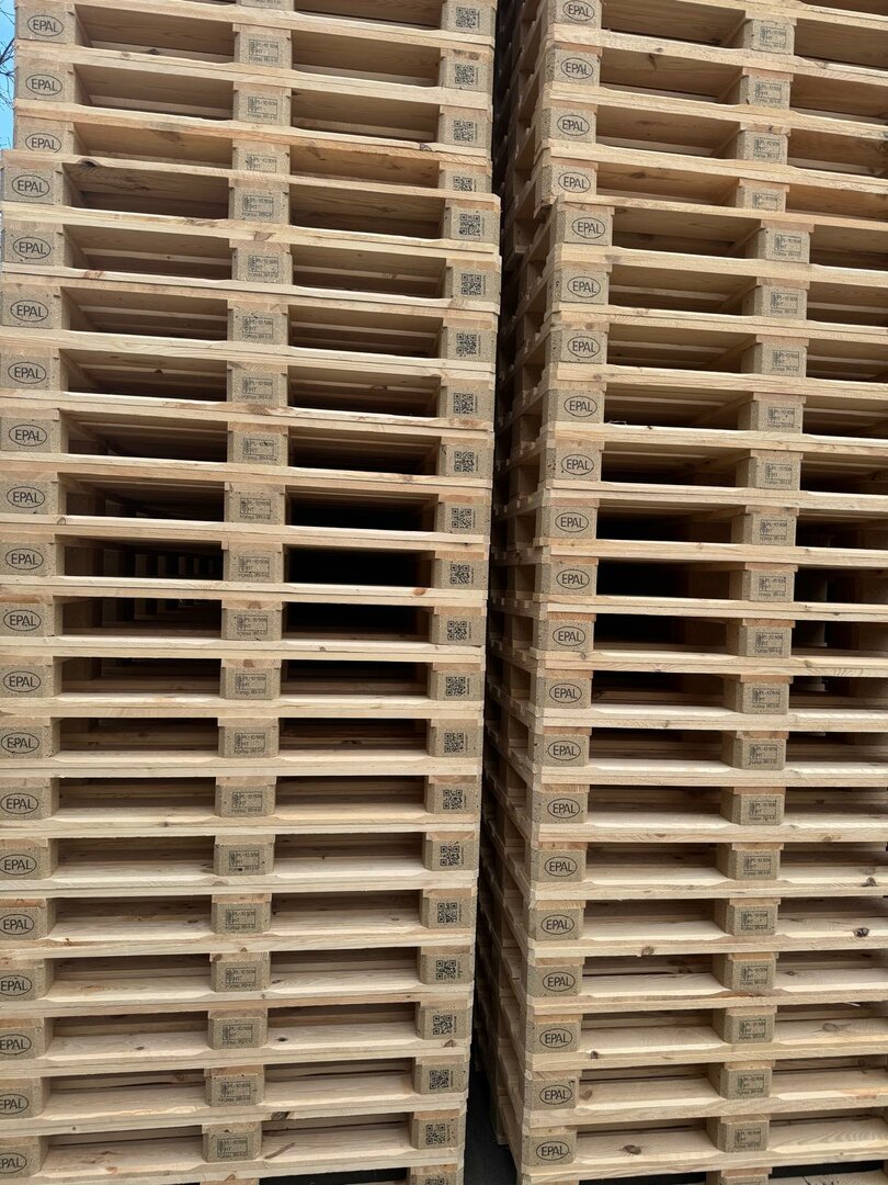 Pallet labeling via inkjet printer