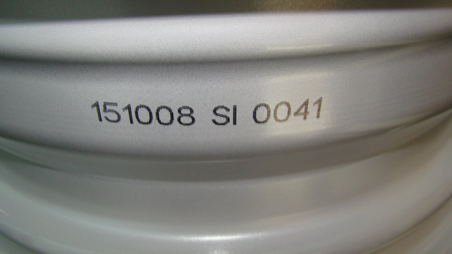 Steel marking and marking of metal