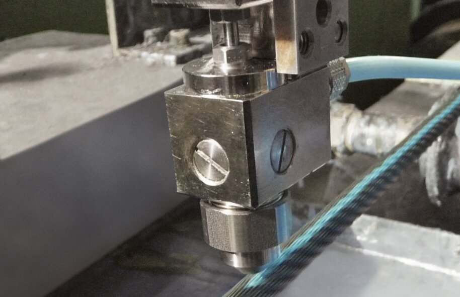 Steel marking and marking of metal