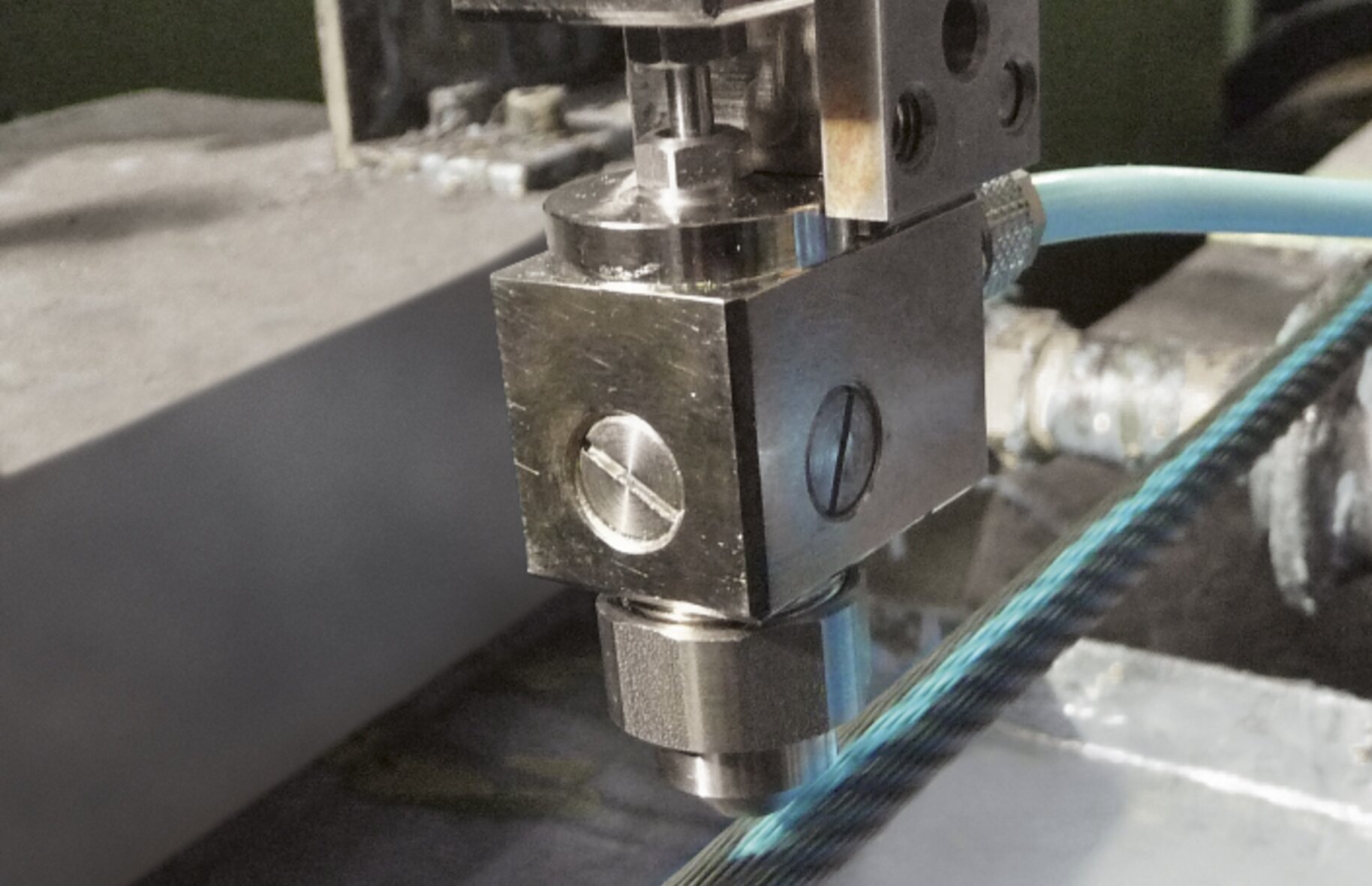 Steel marking and marking of metal