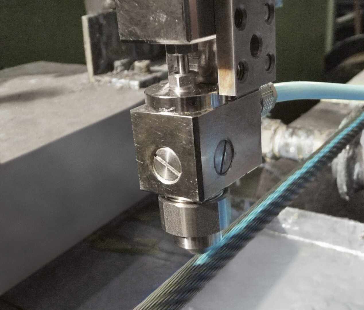 Steel marking and marking of metal