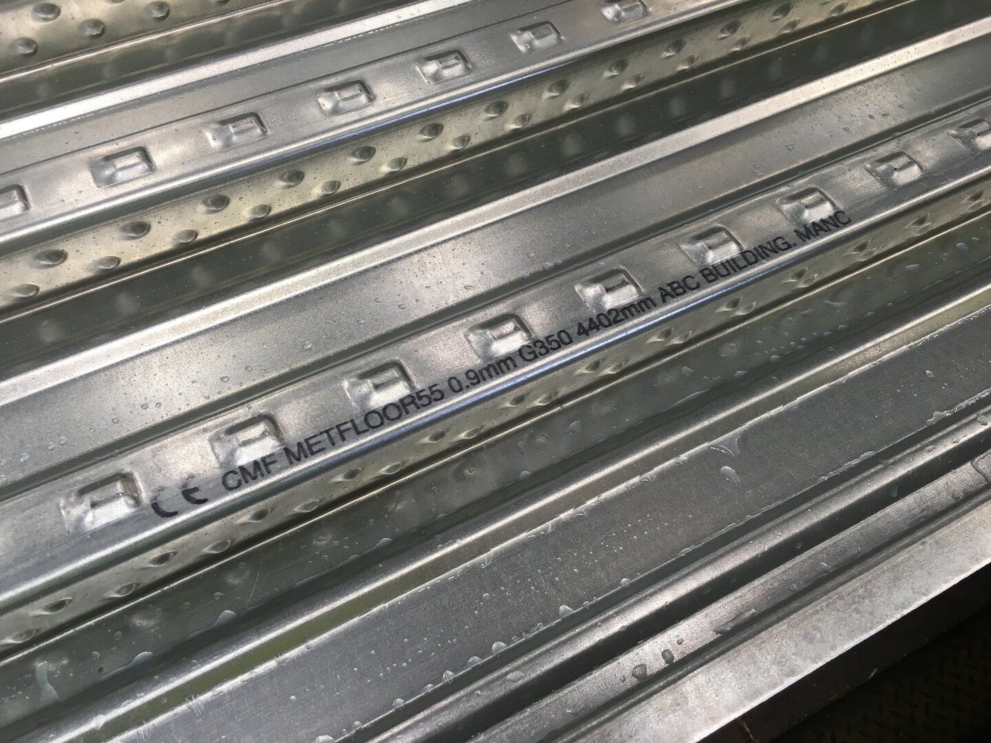 Steel marking and marking of metal