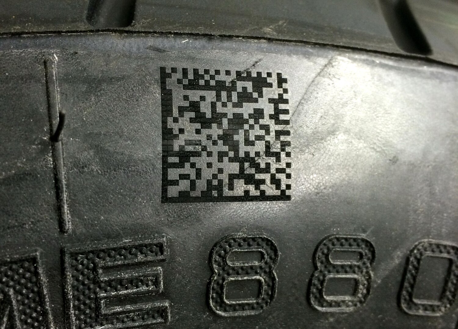 Laser marking on rubber