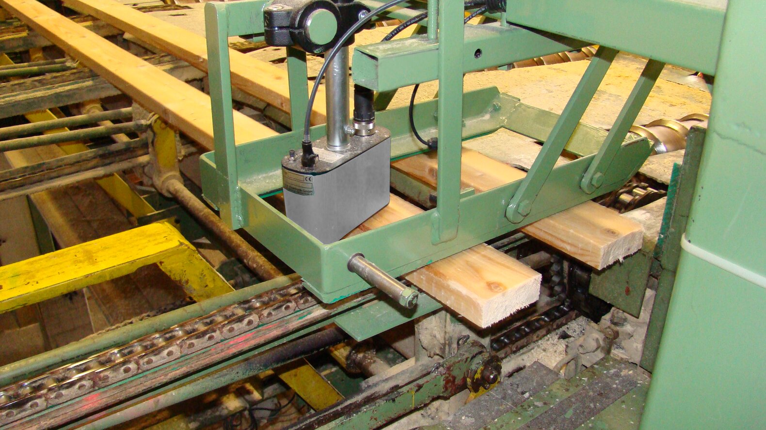 Safely marking, labeling and verifying wooden products