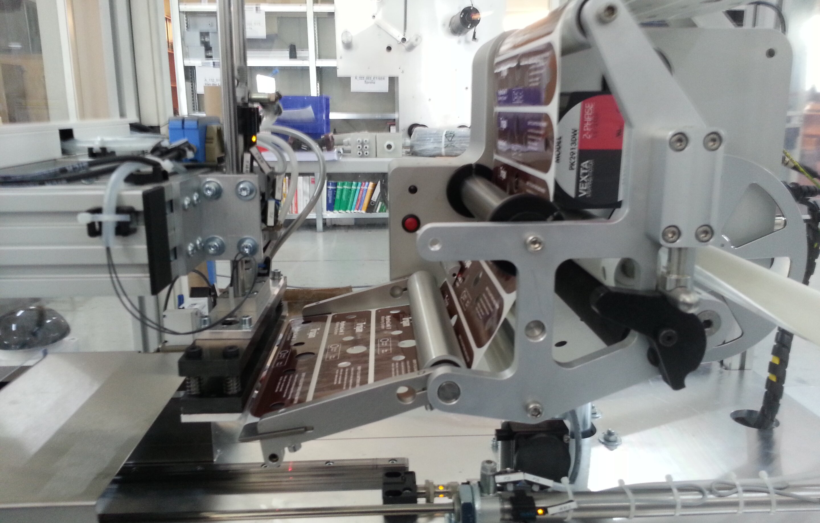 REA LABEL Special Engineering