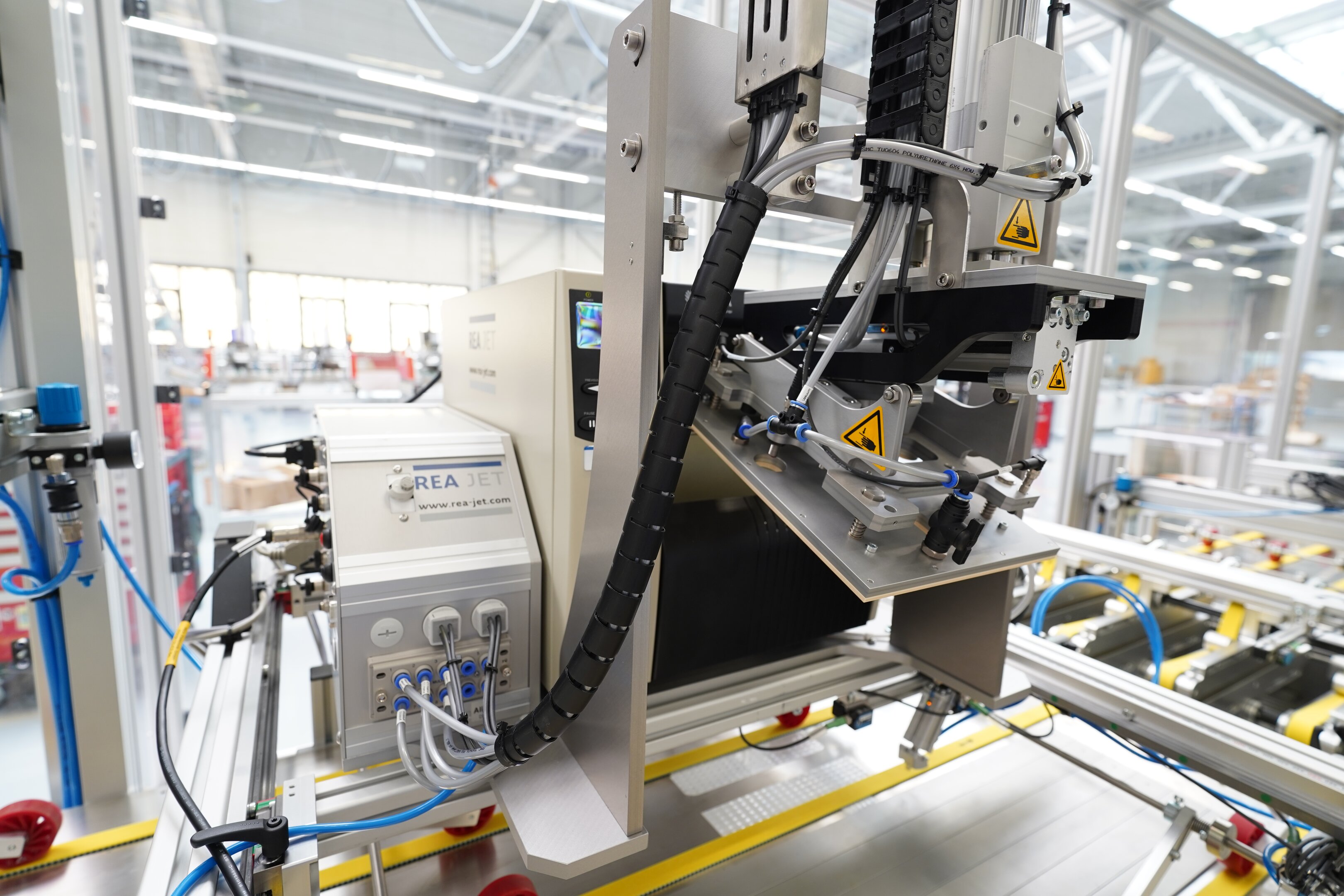 REA LABEL Special Engineering