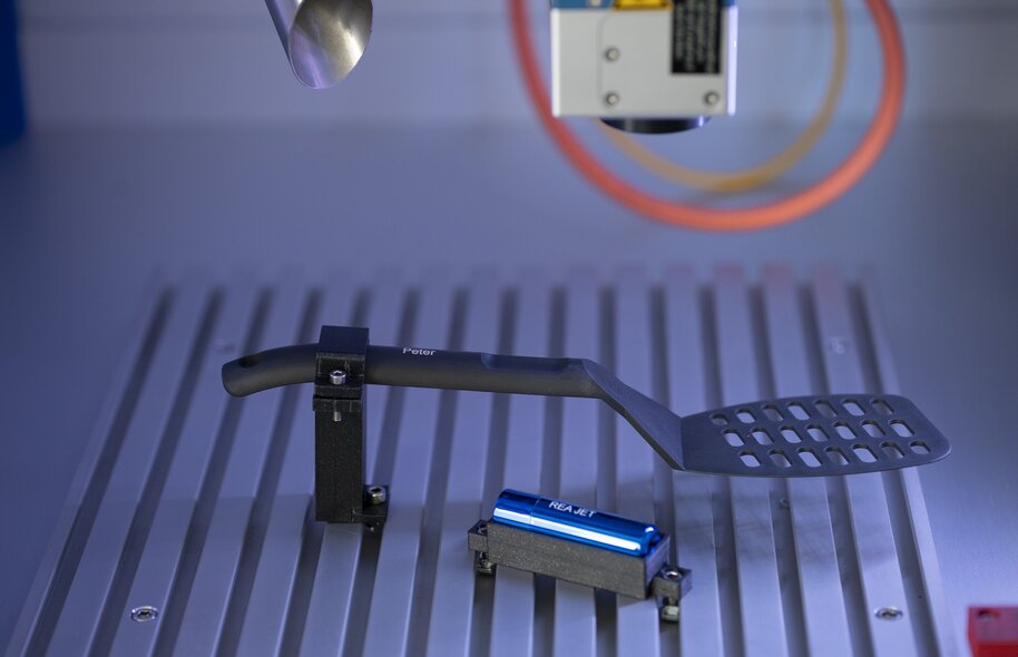 REA LASER Marking Station with autofocus function