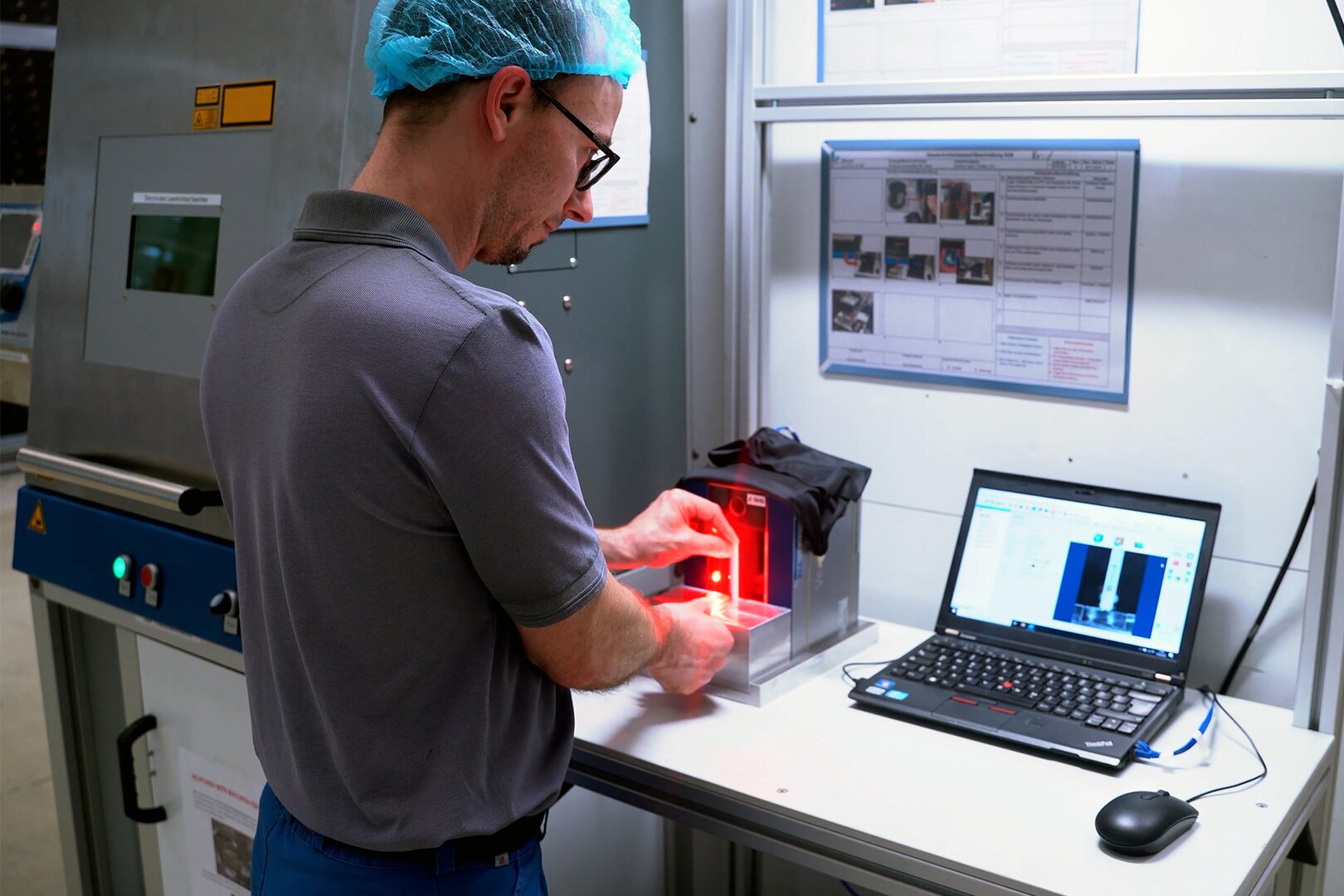 REA VERIFIER VeriCube - 1D and 2D verification system