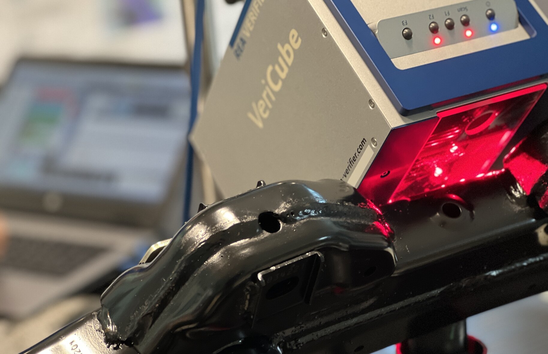 REA VERIFIER VeriCube - 1D and 2D verification system